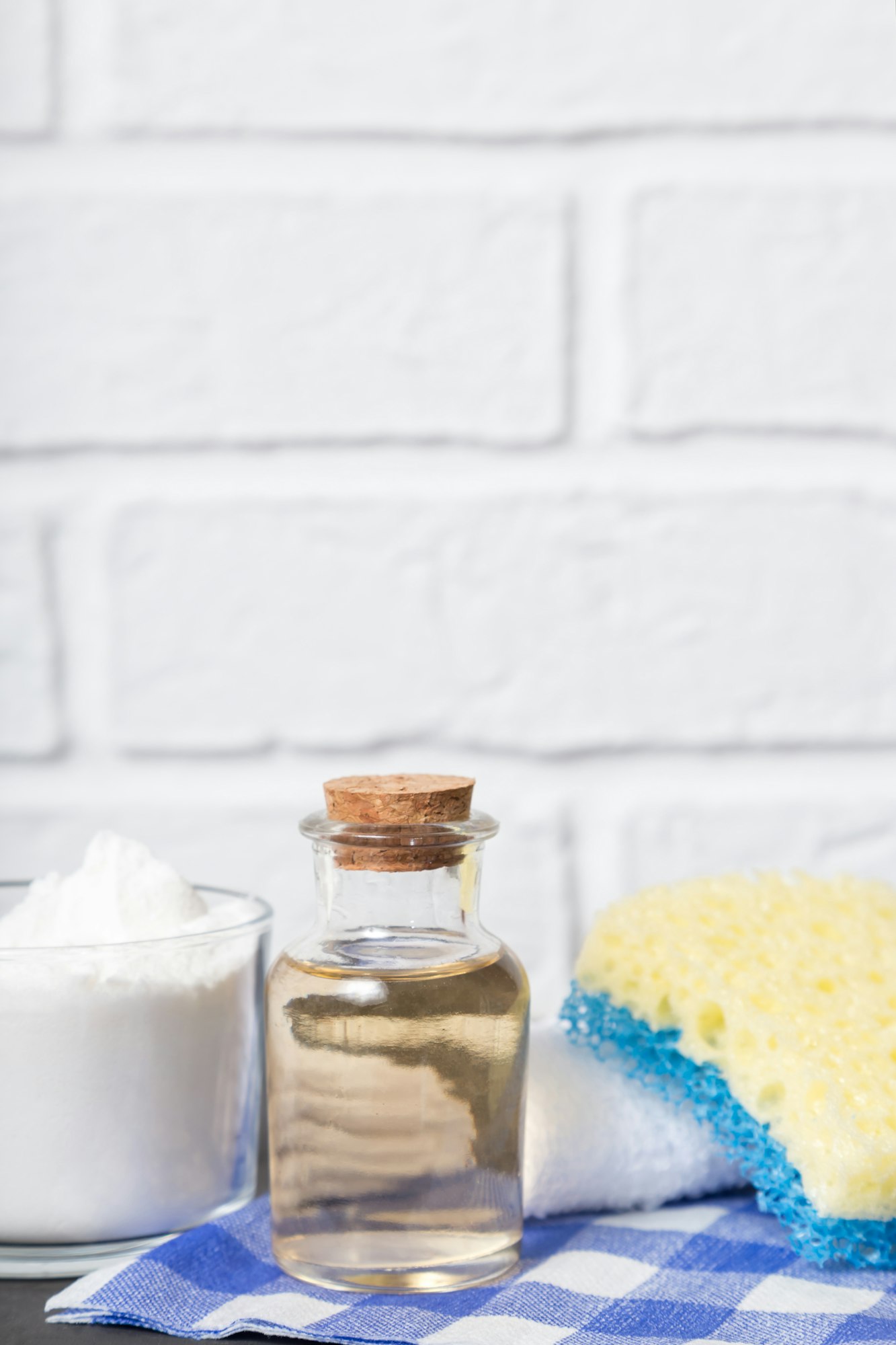 Essigreiniger für strahlende Sauberkeit - Kauftipps - Idealconsumer